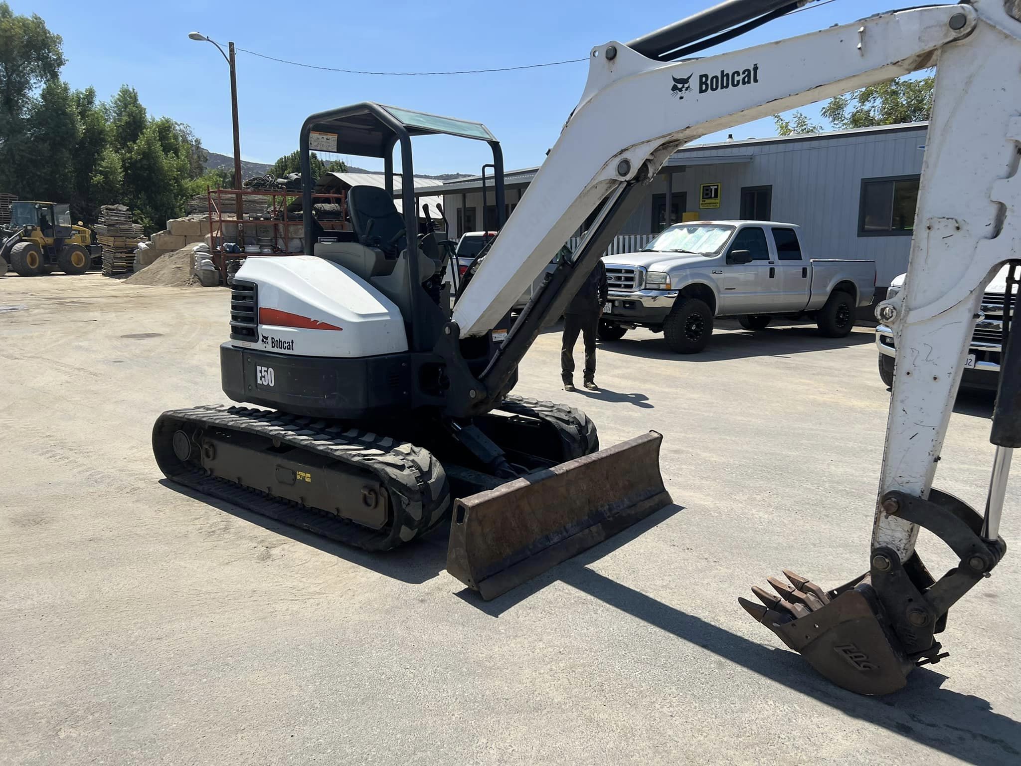 2016 Bobcat E50 - Borneman Trucking, Inc.